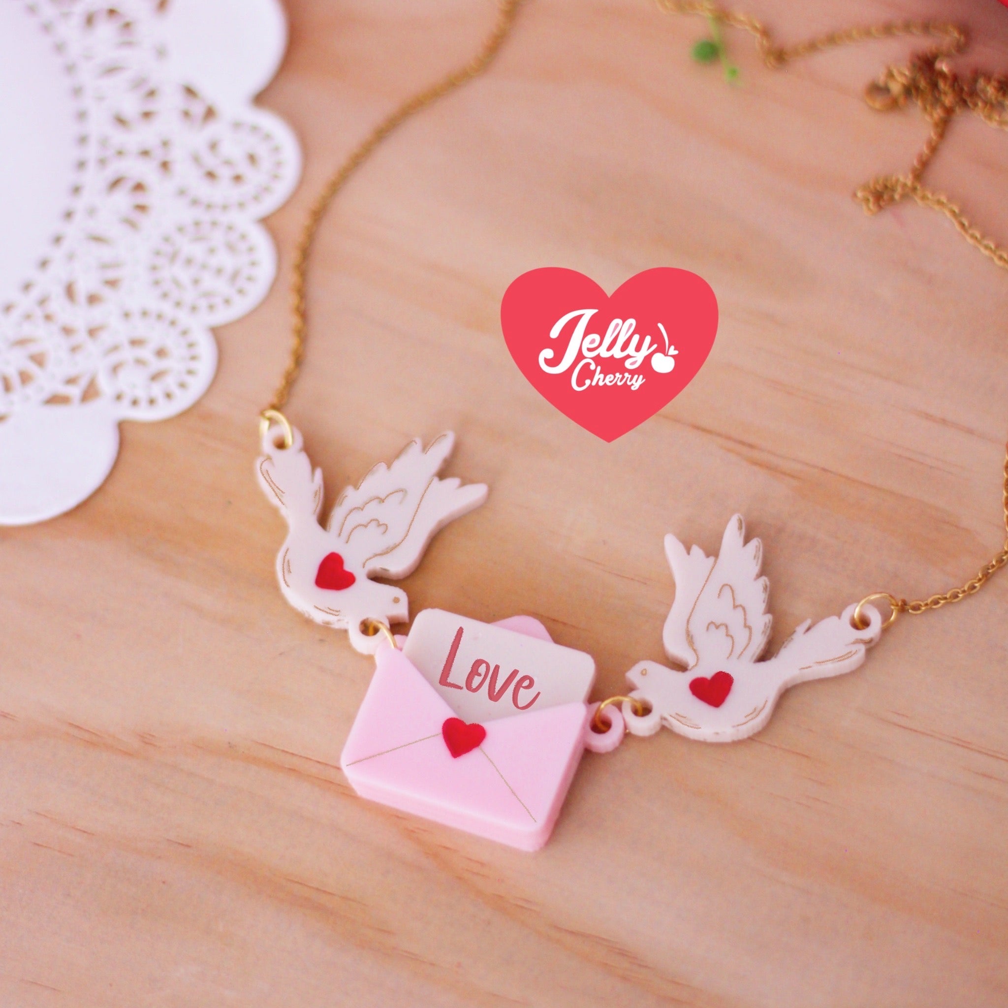 Collar palomas mensajeras – Jelly Cherry Accesorios
